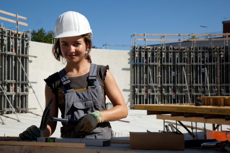 Mehr Frauen für den Bau begeistern - tab - Das Fachmedium der TGA-Branche